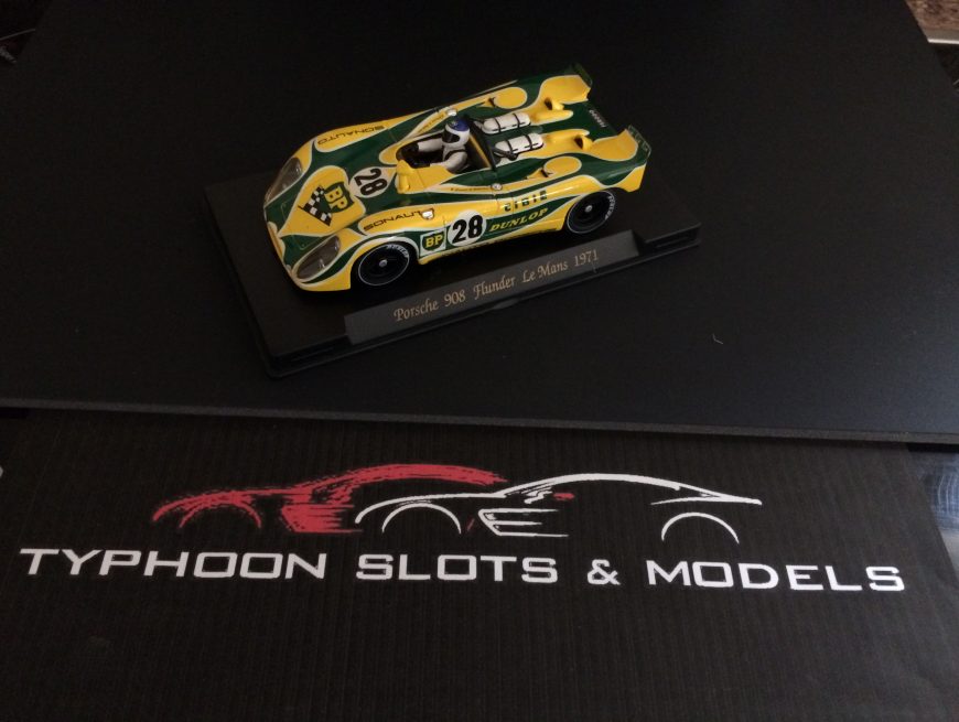 W01 Fly Chevron B21 with driver - Rafael Barrios - Limited Edition ...