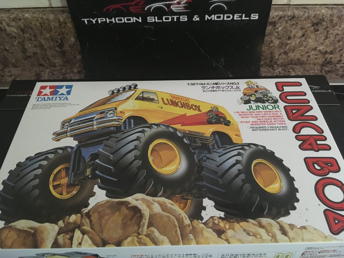 17003 - Tamiya Wild Mini 4WD Vanessa's Lunchbox Monster Truck Van Kit ...