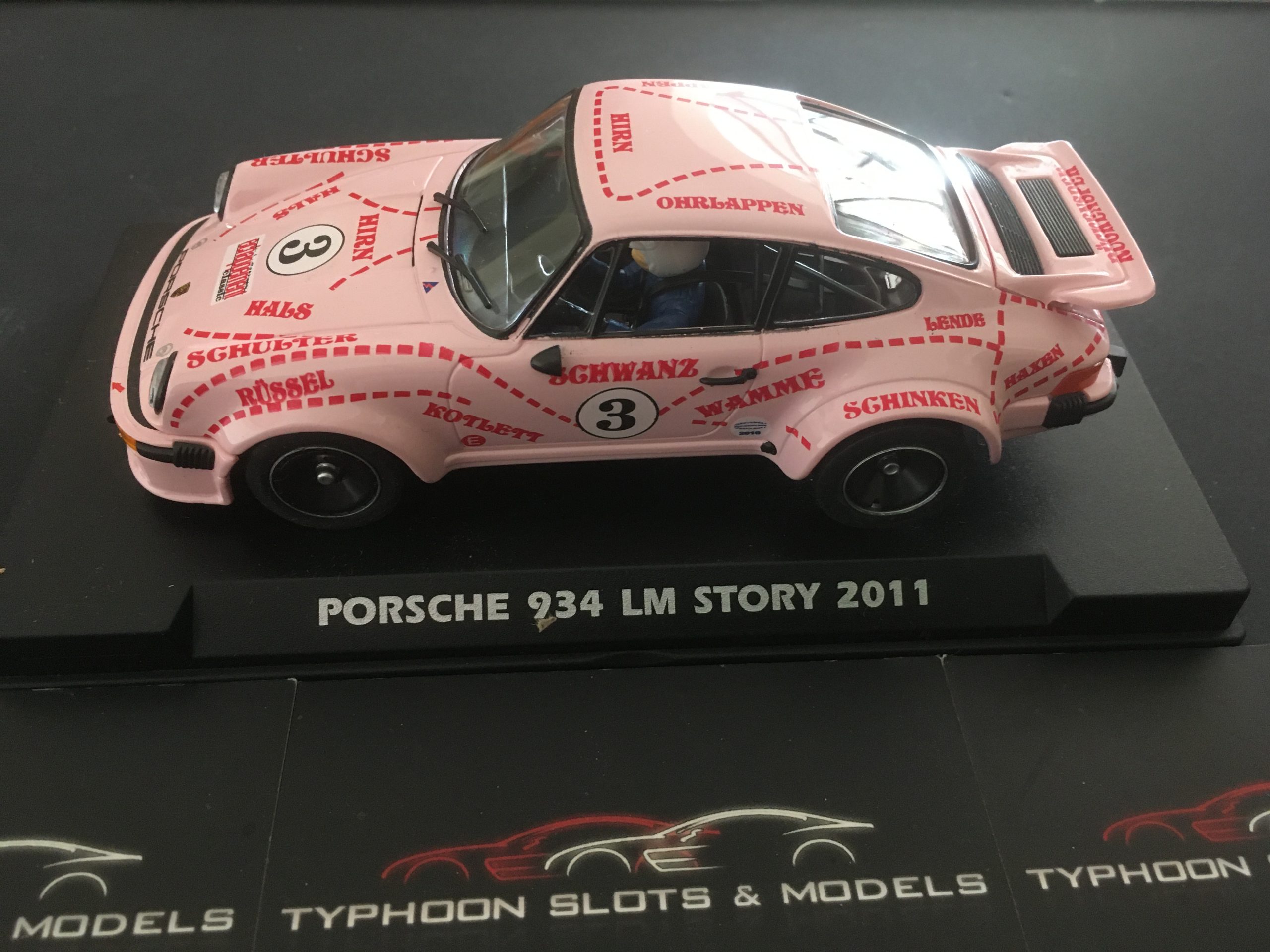 A2047 Fly Porsche 934 - No.3 Pink Pig LM Story 2011 - Fly Slot Car ...