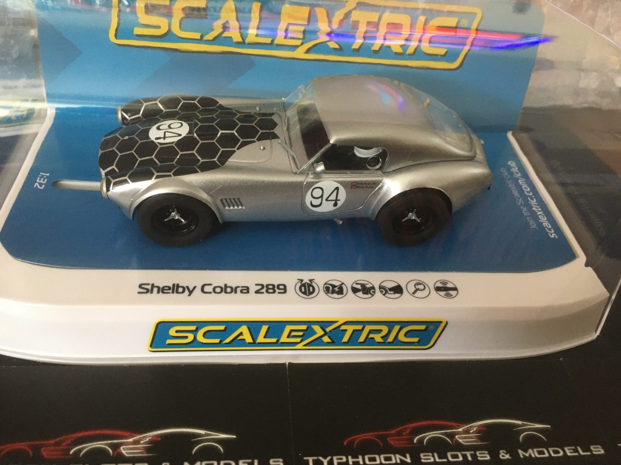 C4417 Scalextric Shelby Cobra 289 CSX2201 Snake Eyes - Scalextric Car ...