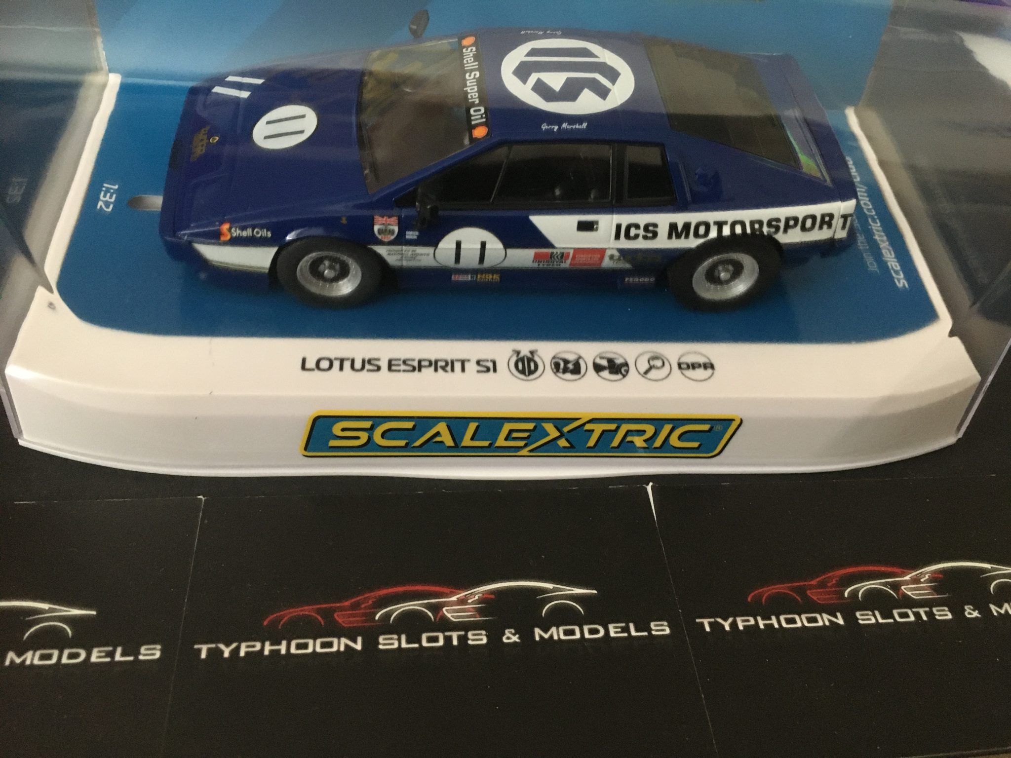 C4352 Scalextric Lotus Esprit S1 - No.11 Silverstone 1981 - C4352 ...